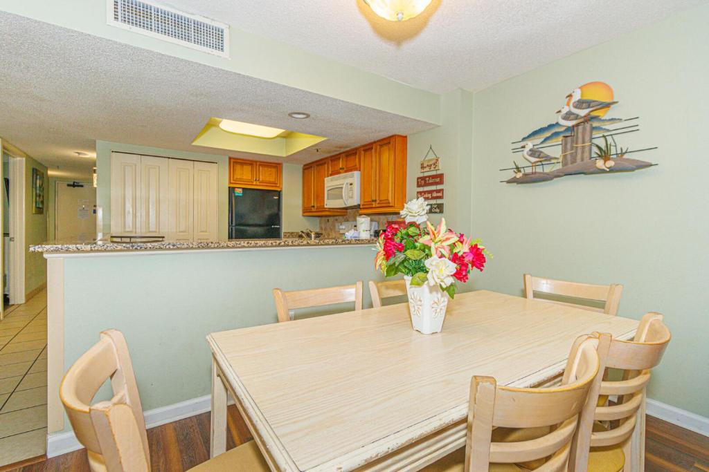 Direct Oceanfront 3 bedroom Condo - Compass Cove Mariner Tower 1415, Myrtle Beach (updated ...