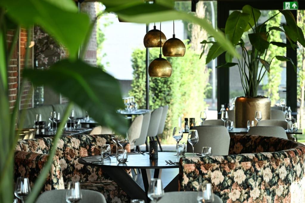 Wapen van Hengelo Residence Suites - digital key by SMS and email ...