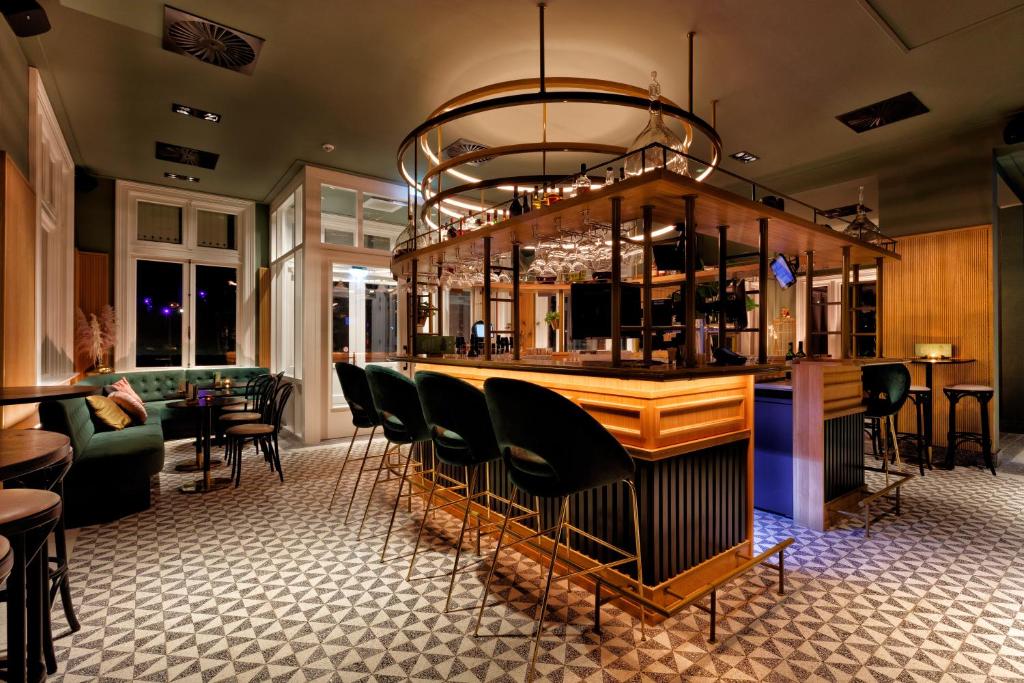 Wapen van Hengelo Residence Suites - digital key by SMS and email ...