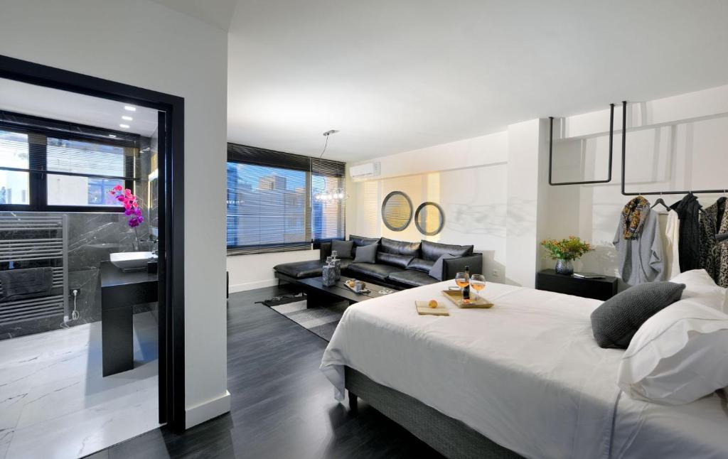 Stunning Athens Apartment - AA Junior Suite - Historic Central Location ...