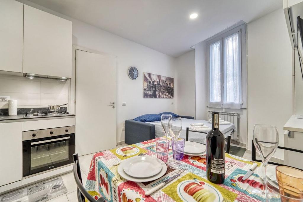 Residenza via carloni 18, Como (updated prices 2026)