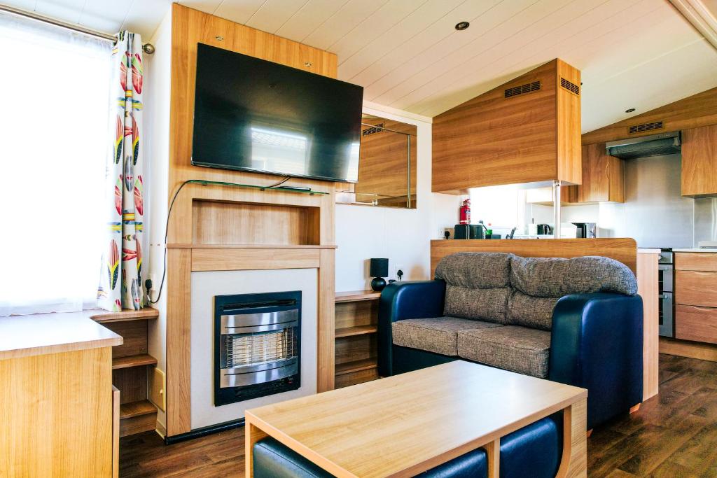 Captivating 6-Person Caravan in Rhyl, Rhyl (updated prices 2026)