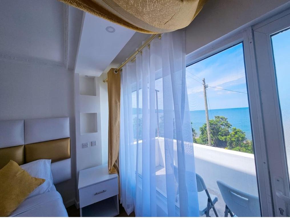 TAKAWIRI VICTORIA SANDS, Takawiri Island (updated prices 2025)