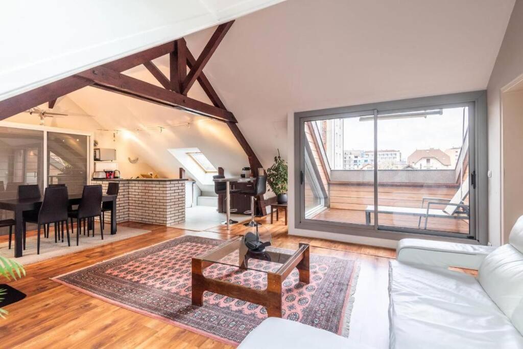 L'Alpénia - spacious apartment 100m2 with terrace, two bedrooms and ...