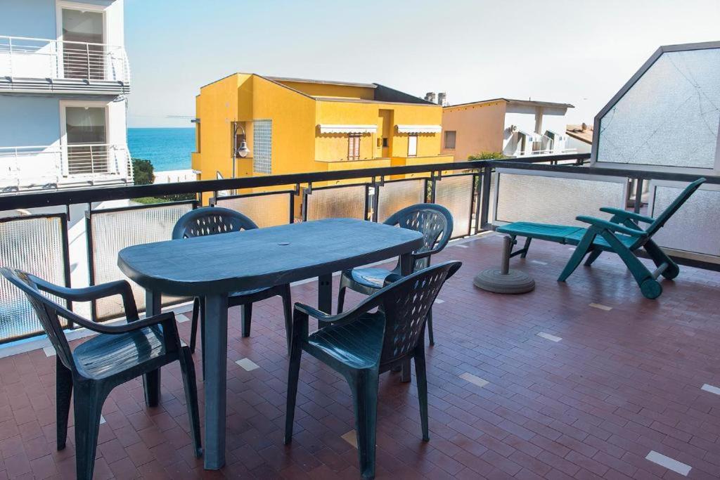 Bilocale fronte mare a Marcelli - M029, Marcelli (updated prices 2025)