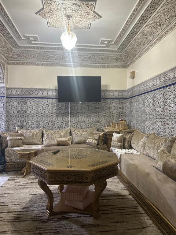 Dikra apparemment, Fès (updated prices 2025)