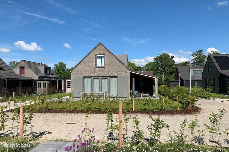 Bungalow 60 op Recreatiepark De Wielen, Sint Maarten (updated prices 2026)