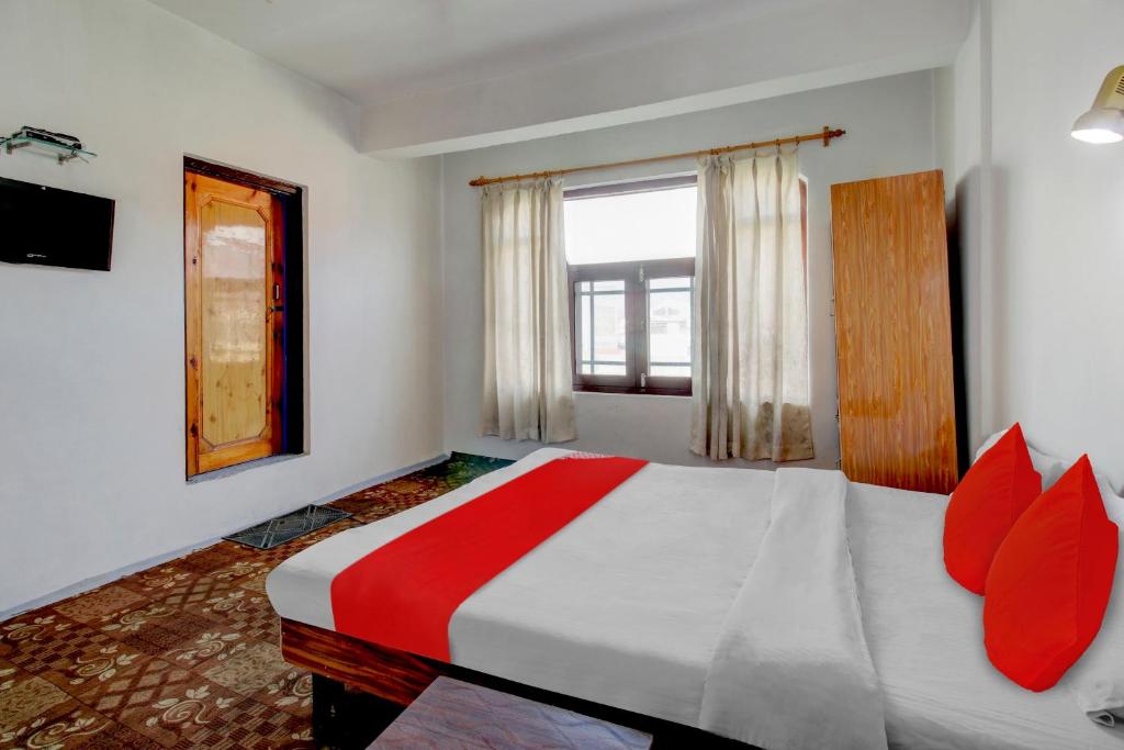 Hotel Flagship Delhi Star, Chak Petha Shātgund, India - Booking.com