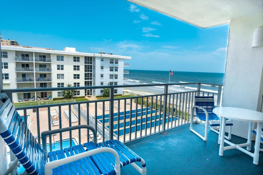 Stunning coastal condo with ocean and pool views from the balcony!, New ...