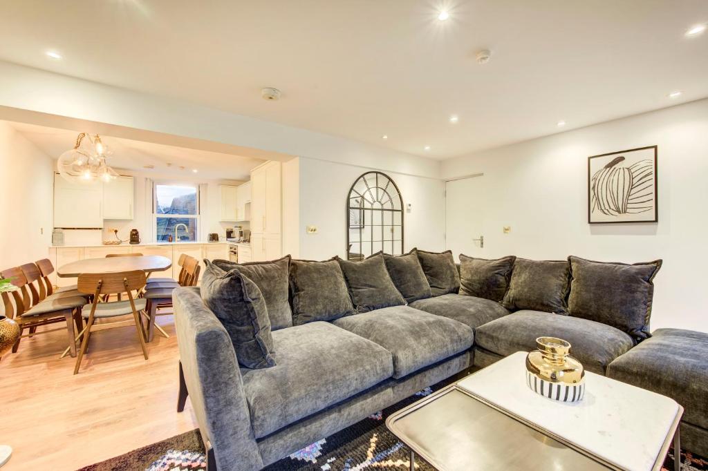 Prime Location Marylebone 4 Bed Designer Flat, London (updated prices 2025)