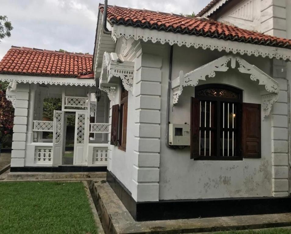 Jayasinghe Walauwa, Weligama (updated prices 2025)