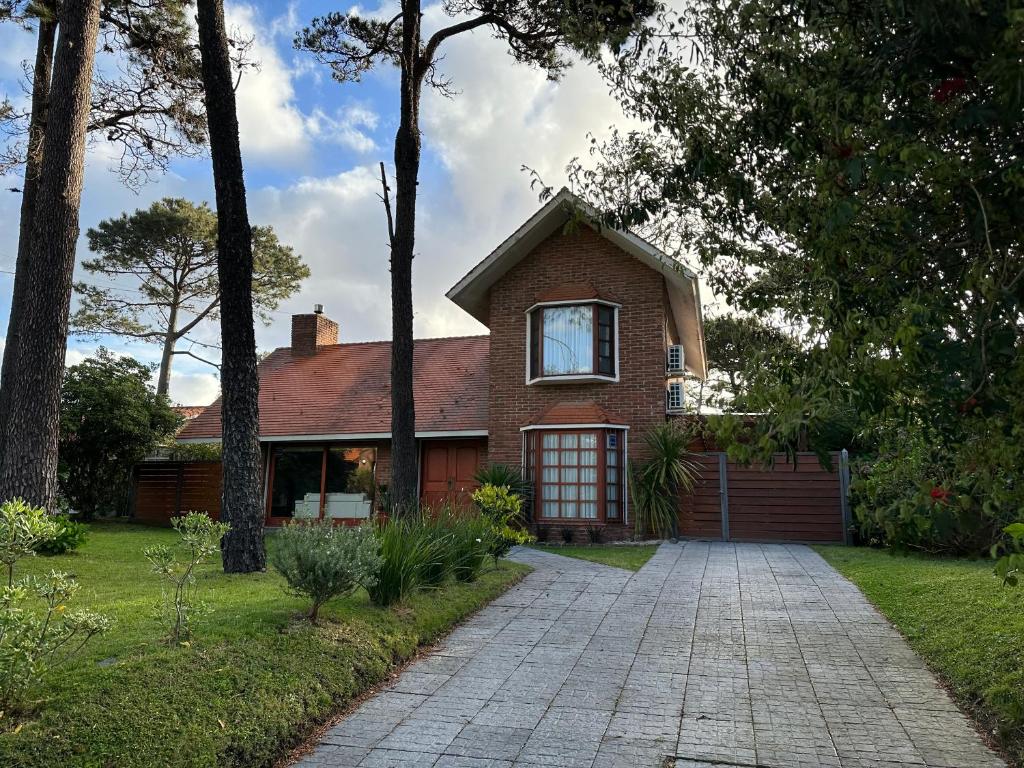 La Azucena, Punta del Este (precios actualizados 2025)