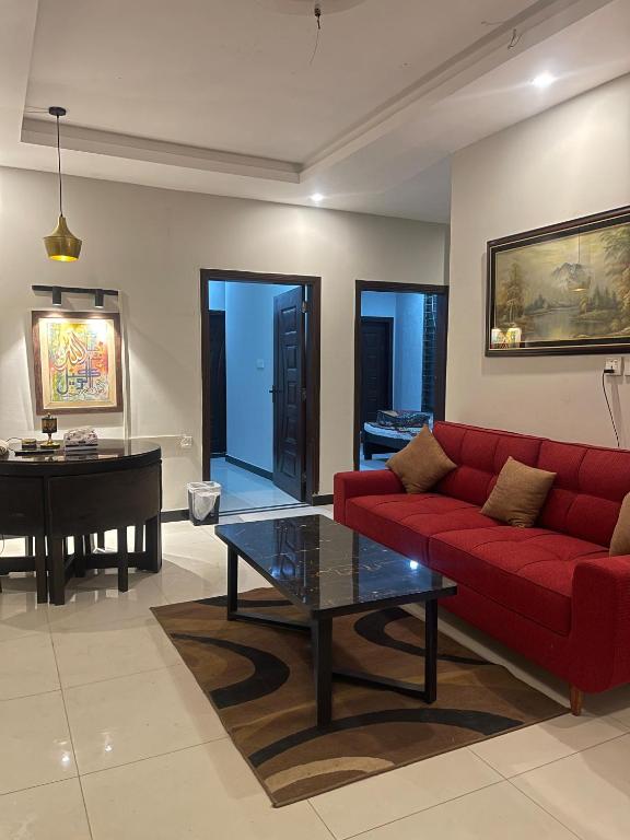 Mountain House, Lower Topa (updated prices 2024)