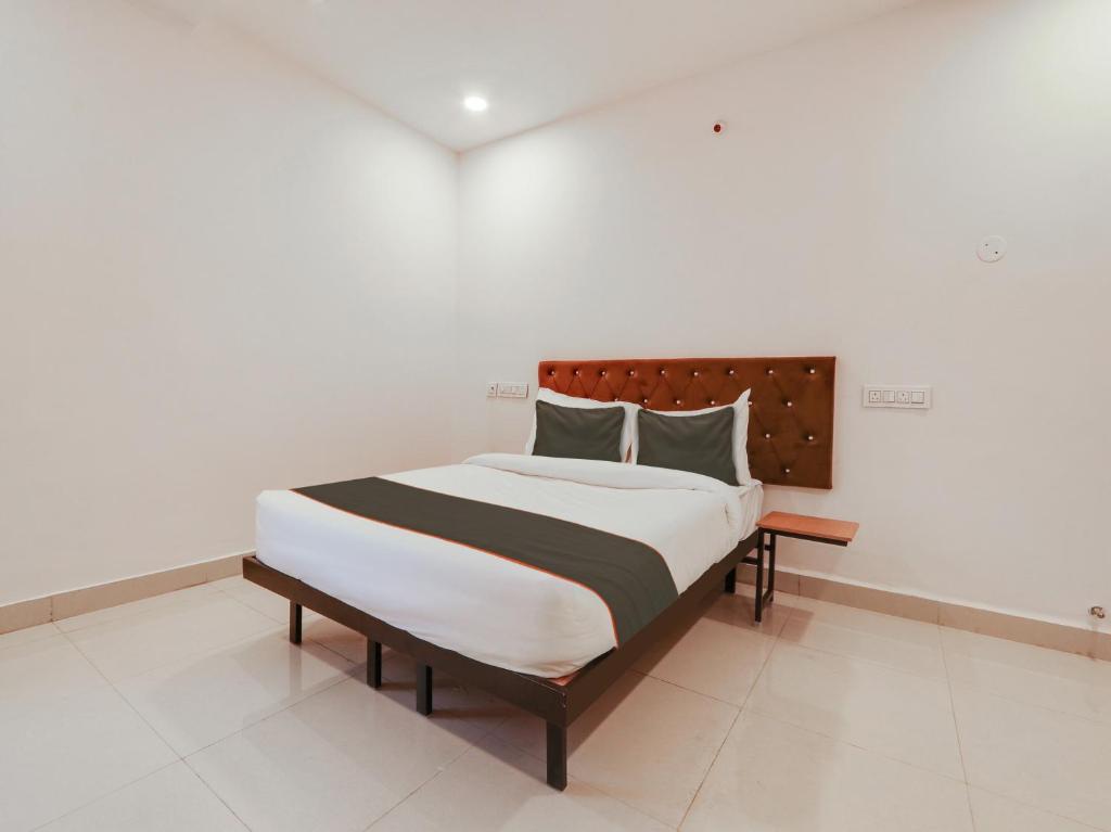 Super OYO Collection O White Ridge Kamineni, Hyderabad – Updated 2024 ...