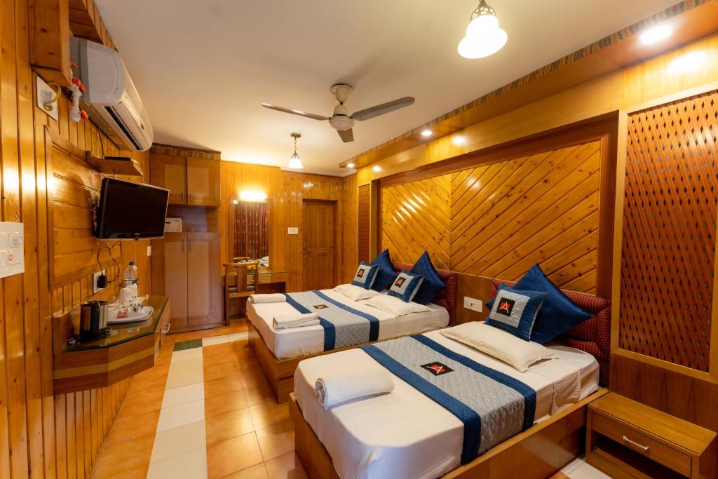 Hotel Akbar At Dal Lake Ghat Number 1, Srinagar (updated prices 2025)