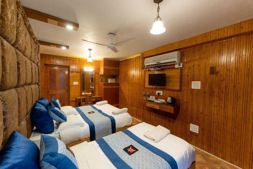 Hotel Akbar At Dal Lake Ghat Number 1, Srinagar (updated prices 2025)