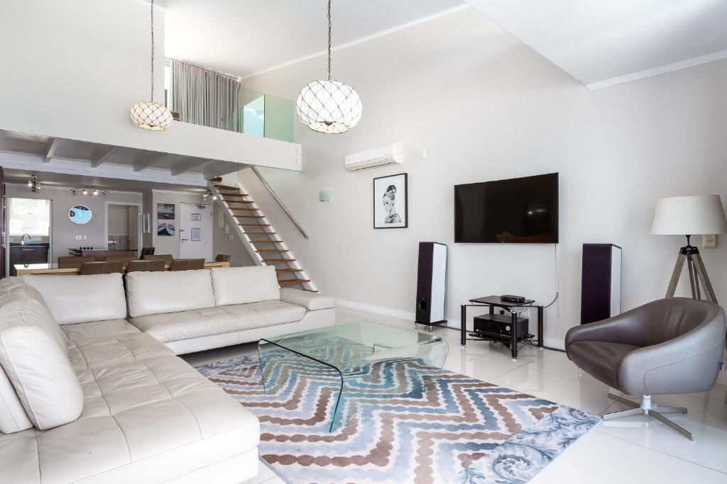 The Crystal - Spectacular Sea Views In Camps Bay, Cape Town (updated ...