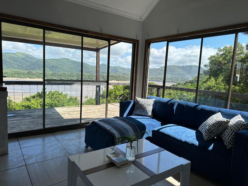 Blue Lagoon 4x4 Cottage, Umngazana (updated prices 2025)