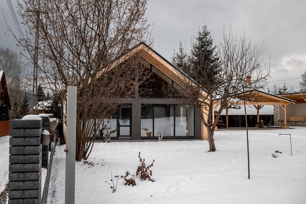 Casa Tinca 2, Izvoru Mureşului (updated prices 2024)