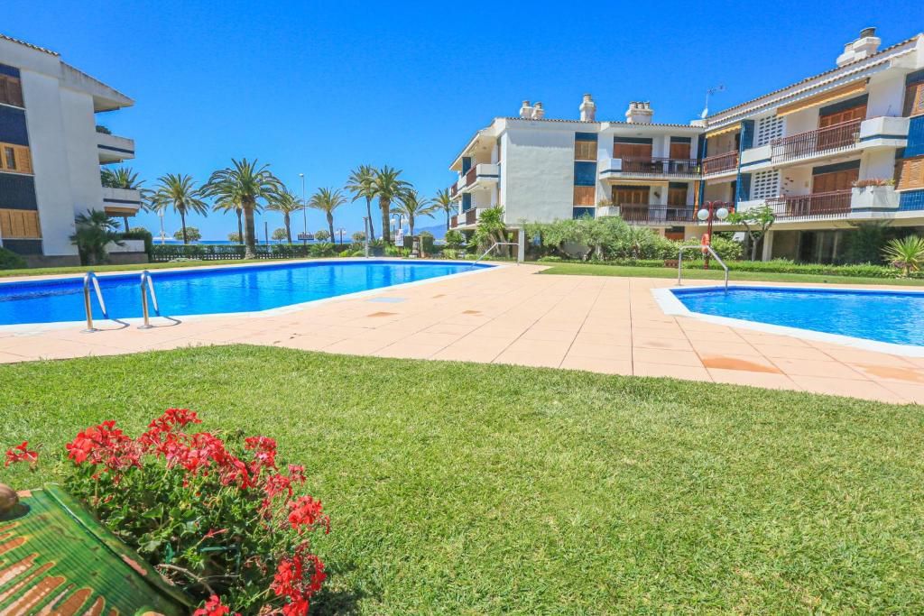LITORAL COSTA DORADA - PLAYA AZUL Only families, Cambrils (updated ...