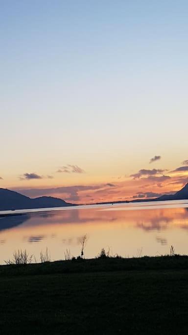 Fort William loft on shore front with amazing views, Caol (updated ...