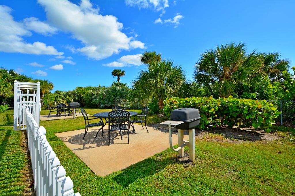 Oceanfront Royal Mansions! Paradise Awaits!, Cape Canaveral (updated ...