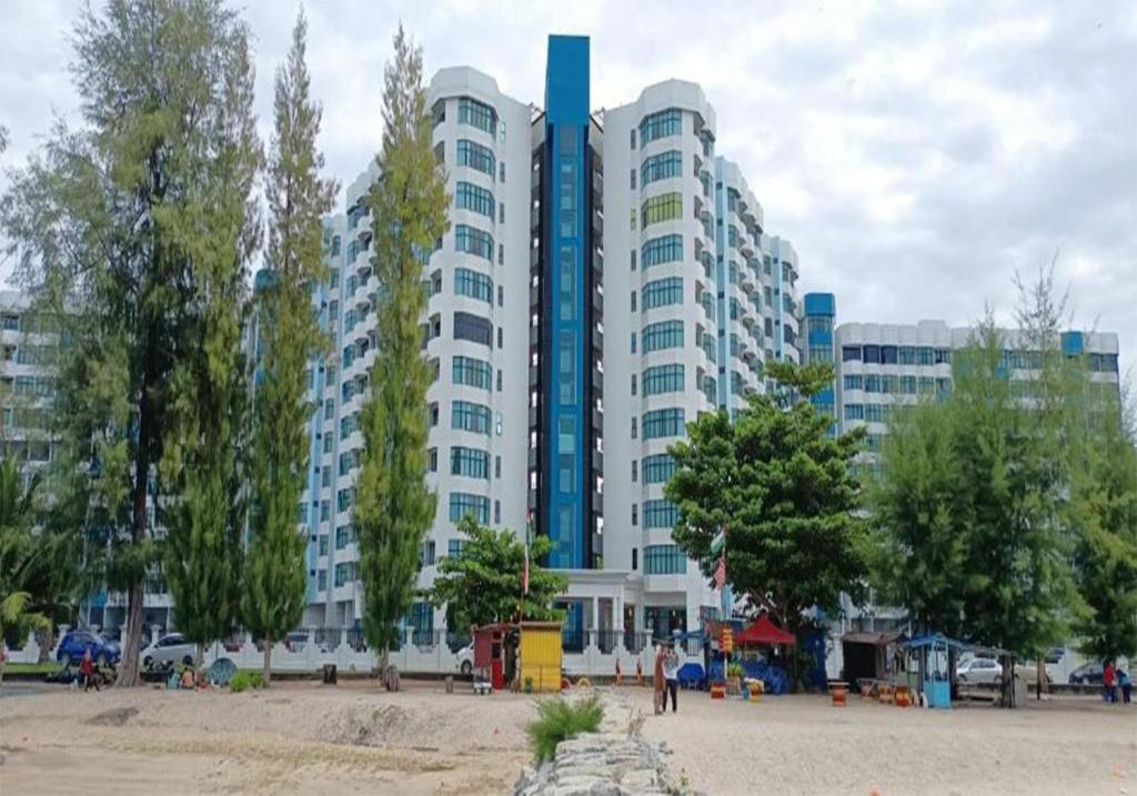 Mutiara Melaka Beach Resort - Islamic Compliance Only, Tangga Batu ...