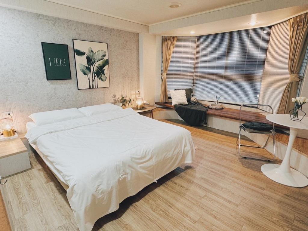 Meworld Hotel - Zhongshan, Taipei (updated prices 2025)