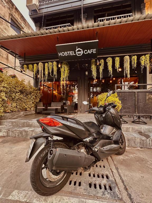 Hostel Friends Station & Cafe, Pattaya (sud) (tarifs actualisés, 2026)