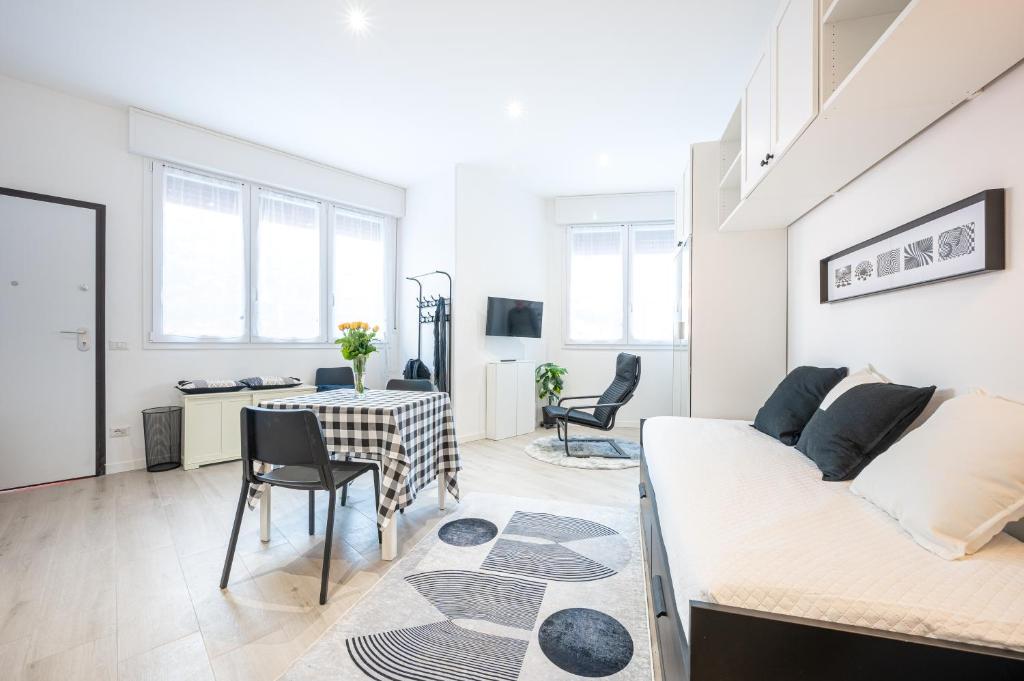 All in One Parma, Parma (updated prices 2025)