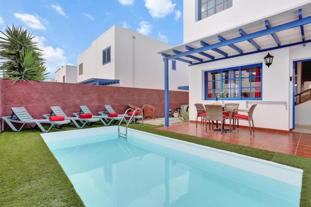 Villa ENKANTO, Playa Blanca (updated prices 2026)
