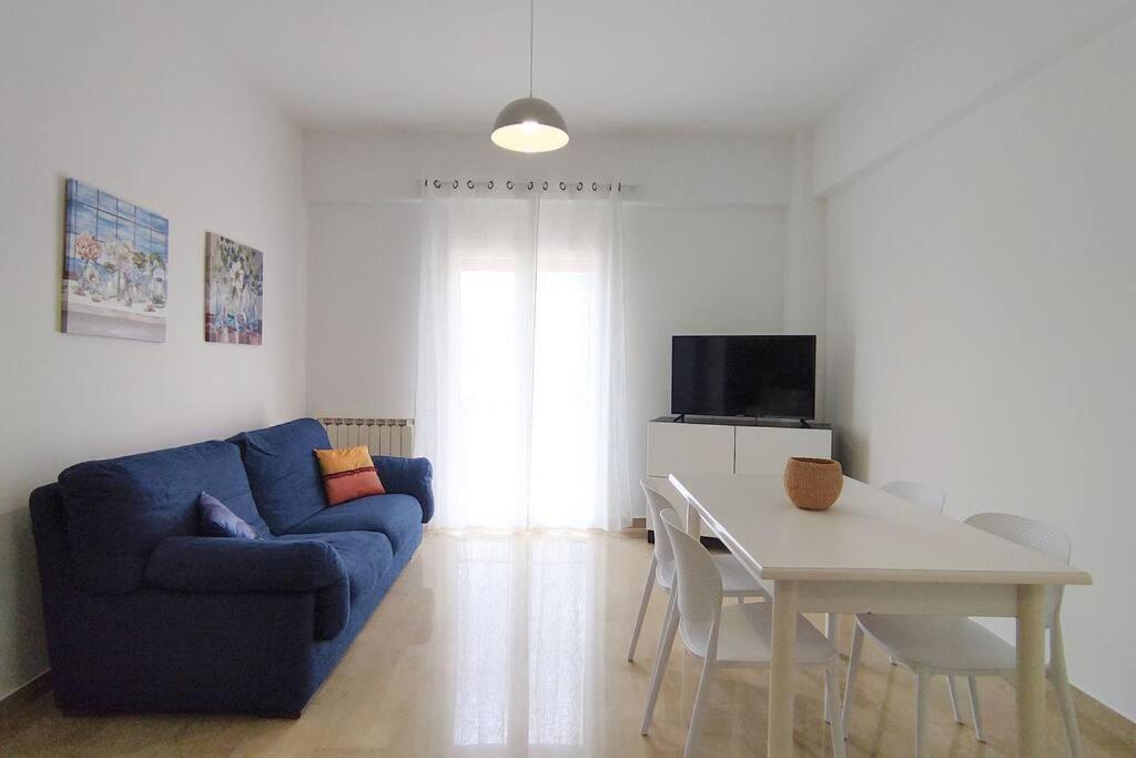 Blue Sea - Luminoso appartamento a 200 mt da mare, Spadafora ...