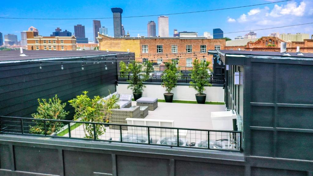 Equator 3 Bedroom Rooftop Villa, New Orleans (updated prices 2026)