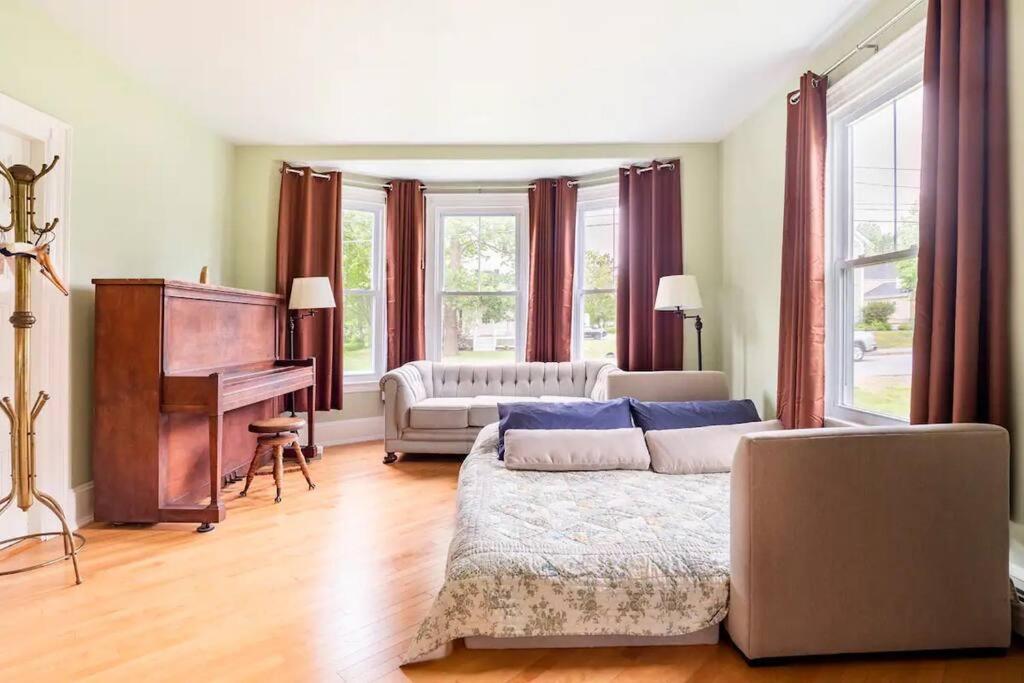 Cozy Studio in Downtown Freeport, Freeport (updated prices 2025)