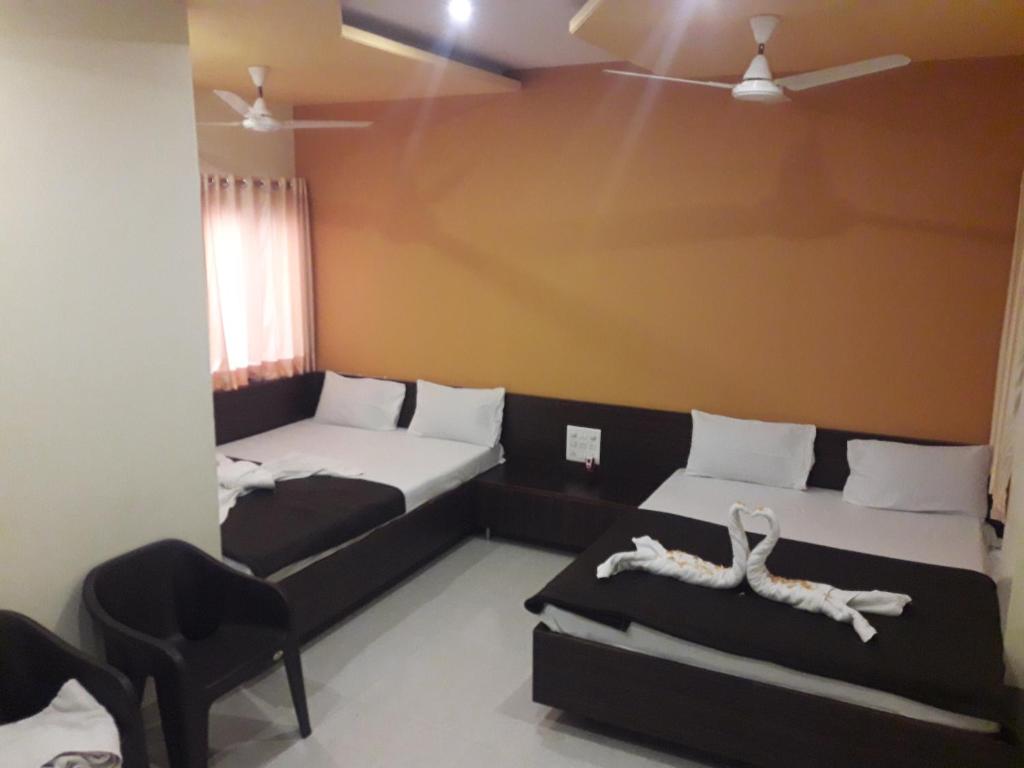 HOTEL SAI MEERA PALACE, Shirdi (updated prices 2026)