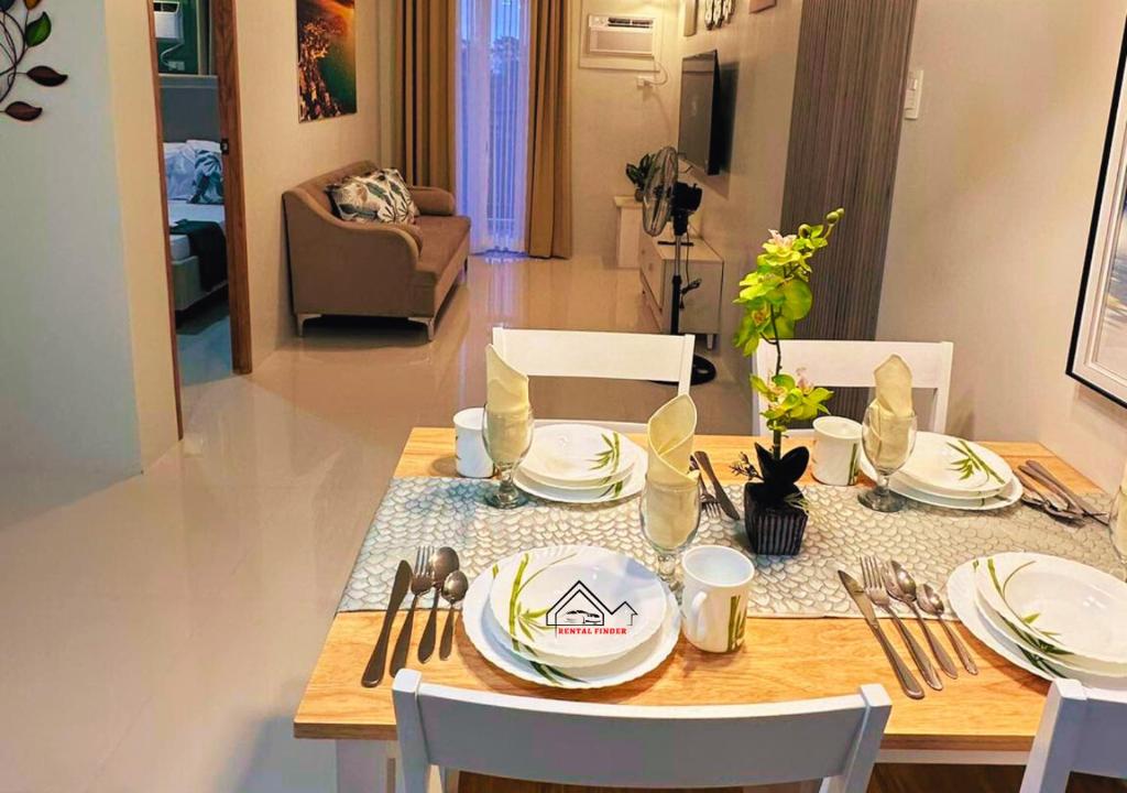 Palawan Staycation with Balcony near Airport - B1 5Pearl, Puerto ...