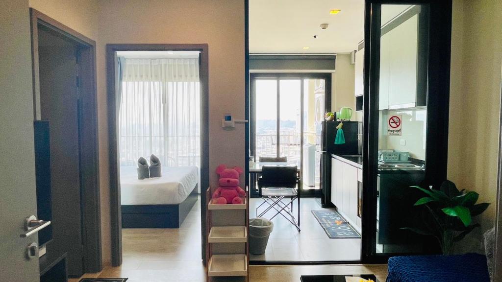 The base Central Pattaya 465 by Numam, Pattaya Central (updated prices ...