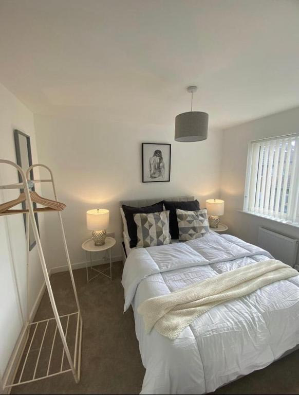 3 BR | Free Parking | Garden, Newport (updated prices 2024)