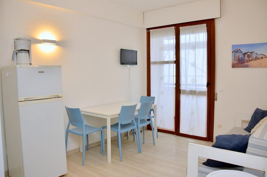 Bright flat overlooking the sea - Beahost, Bibione (aktualisierte ...