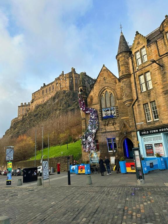 E'holidays, Edinburgh (updated prices 2026)