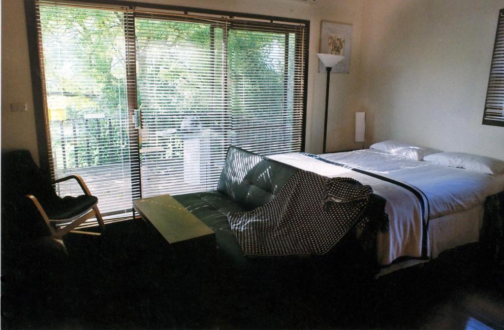 105B Mitre st Studio Apartment, Bathurst (updated prices 2026)