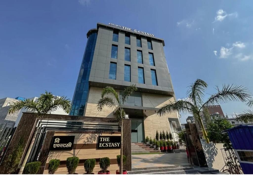 The Ecstasy Hotel, Lucknow (updated prices 2025)