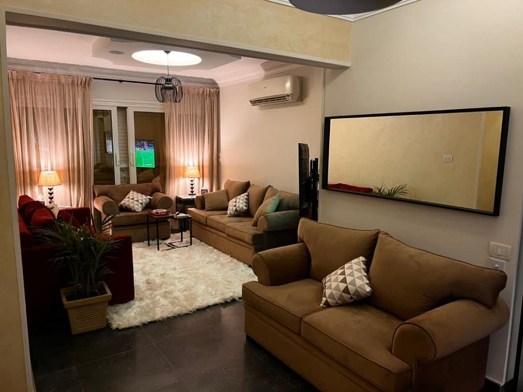 Chill out, An Atmosphere of Sophistication Awaits You, Cairo (updated ...