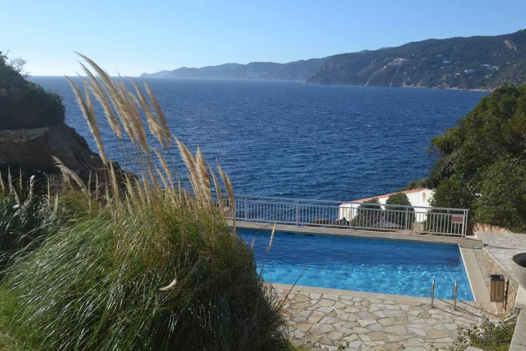 Apto. piscina y acceso al mar, Sant Feliu de Guíxols (updated prices 2025)