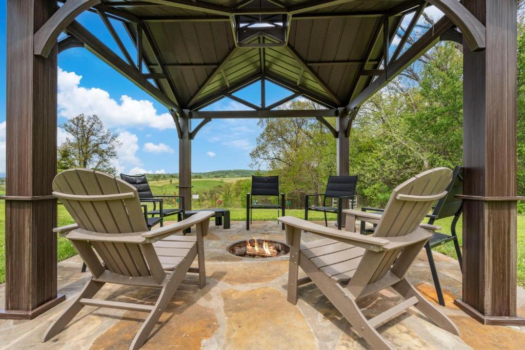 Llama House, Omaha (updated prices 2025)