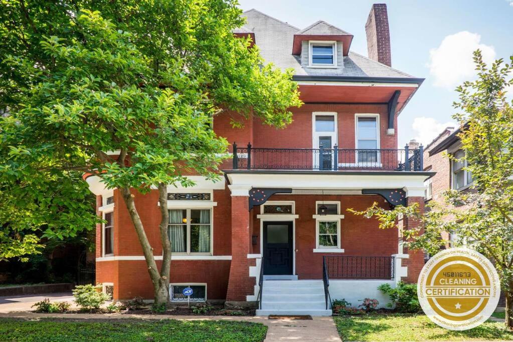 7 Bedroom Stunning Historic Home in Shaw Neighborhood of St Louis ...