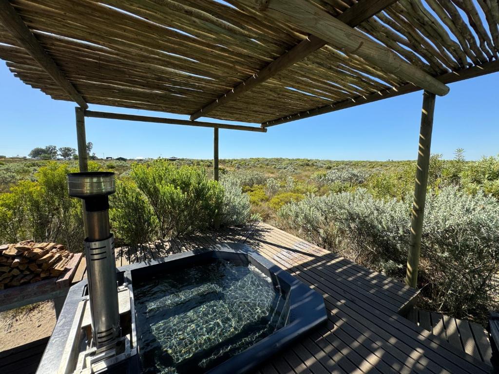 Farm Stay: Enjoy Fynbos Views & Wood Fired Hot Tub, Hopefield (updated ...