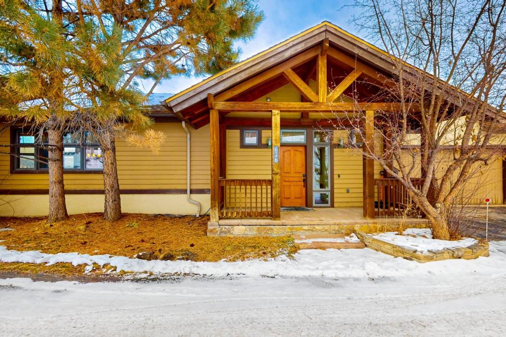 The Overlooker, Edwards (updated prices 2025)