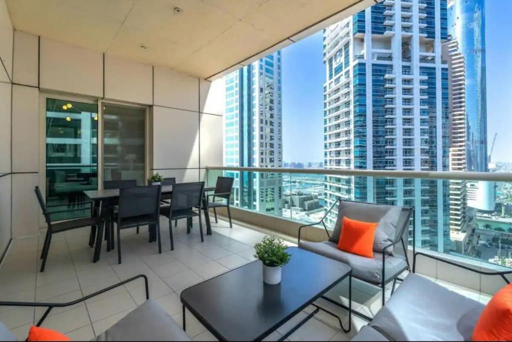 Nr beach/2 bed upgraded/terrace, Dubai – Updated 2024 Prices