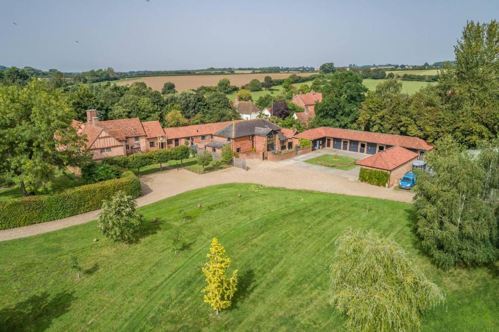 Semer Barn, Semer (updated prices 2026)